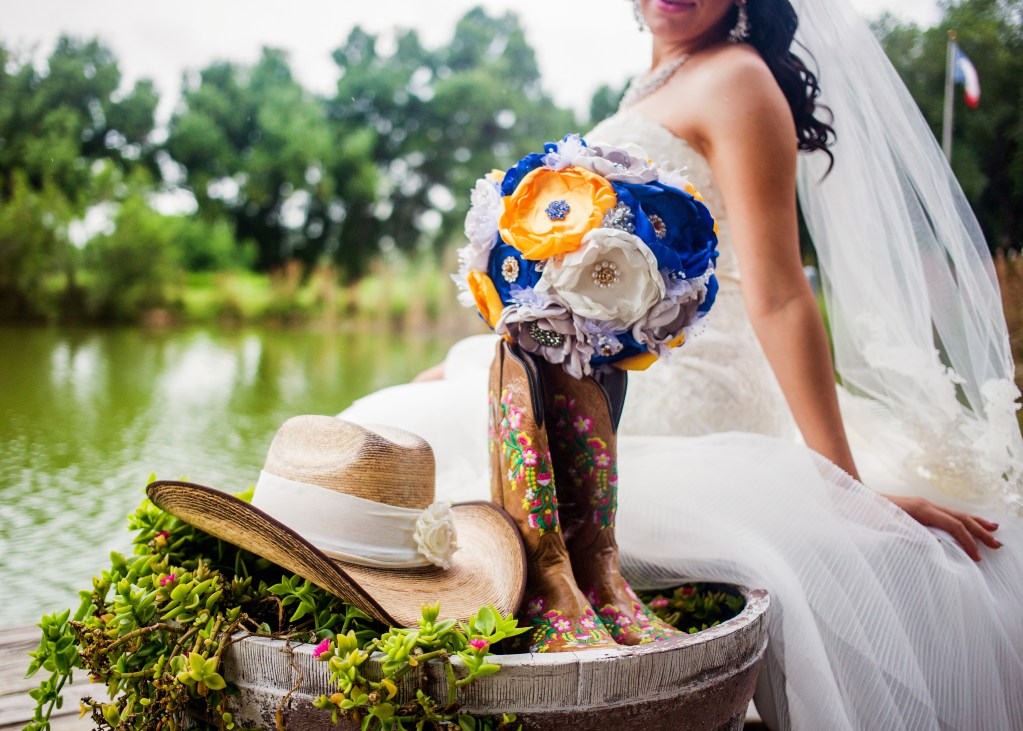 Cynthia – Bridal Portraits – The Grand Hacienda at Skipper Ranch – Bee ...